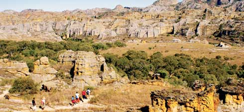 Parc national de l’Isalo : Deux circuits éco-touristiques pédestres ...