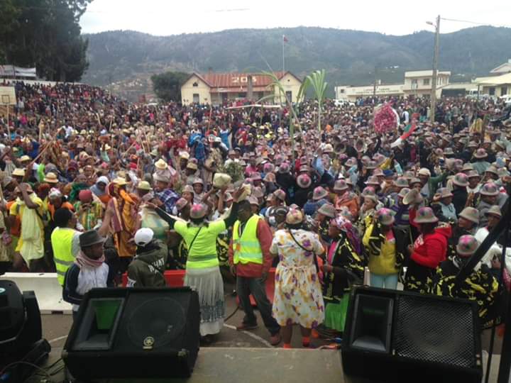 Danse : Le « kidodo », la parade nuptiale betsileo - Culture