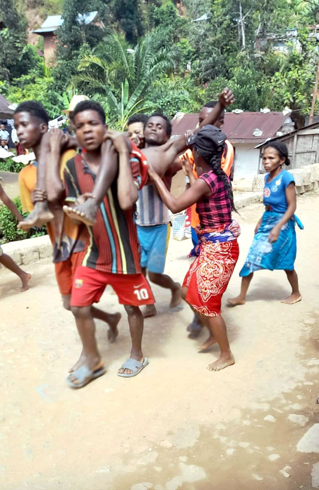 Affaire Ikongo : « Que le chef de district reprenne son poste », selon ...