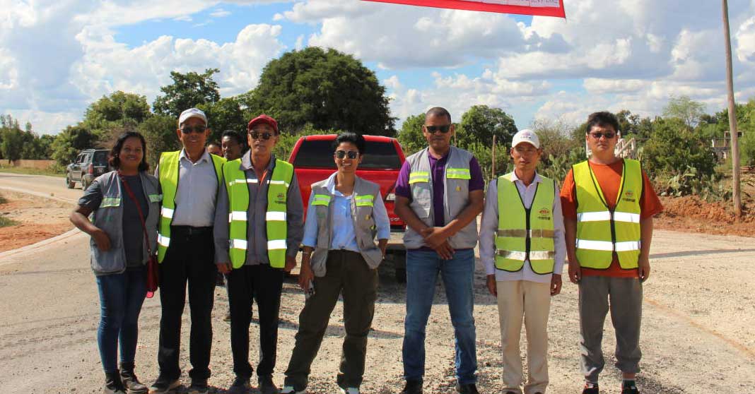Grand Sud : Inspection des travaux de la RN9 et de la RNT12A