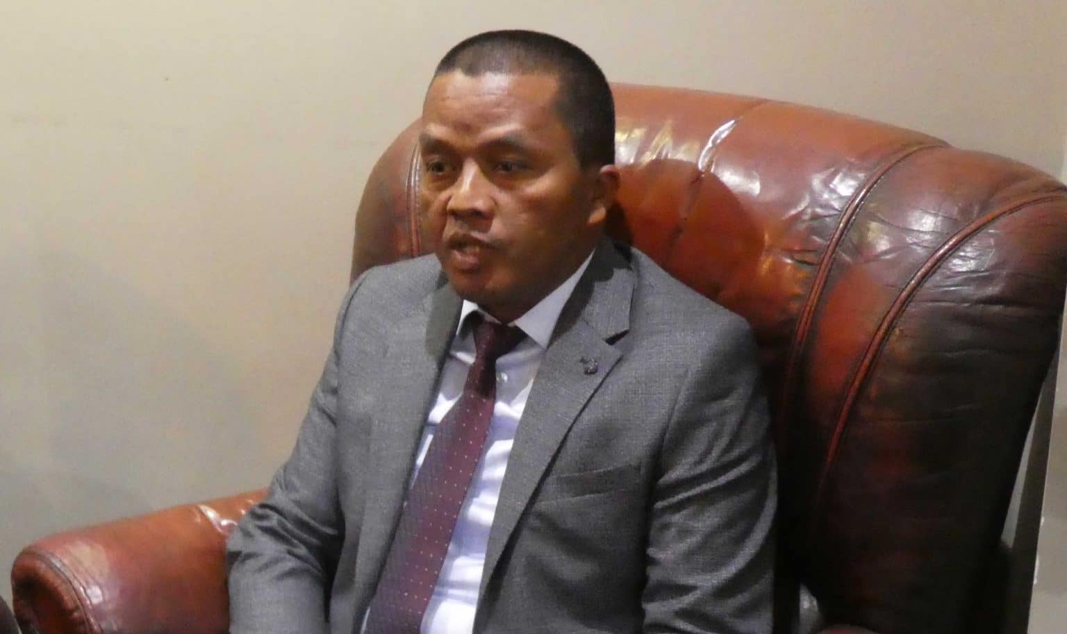 Laza Razafiarison : En quête de la caution de 200 millions Ar