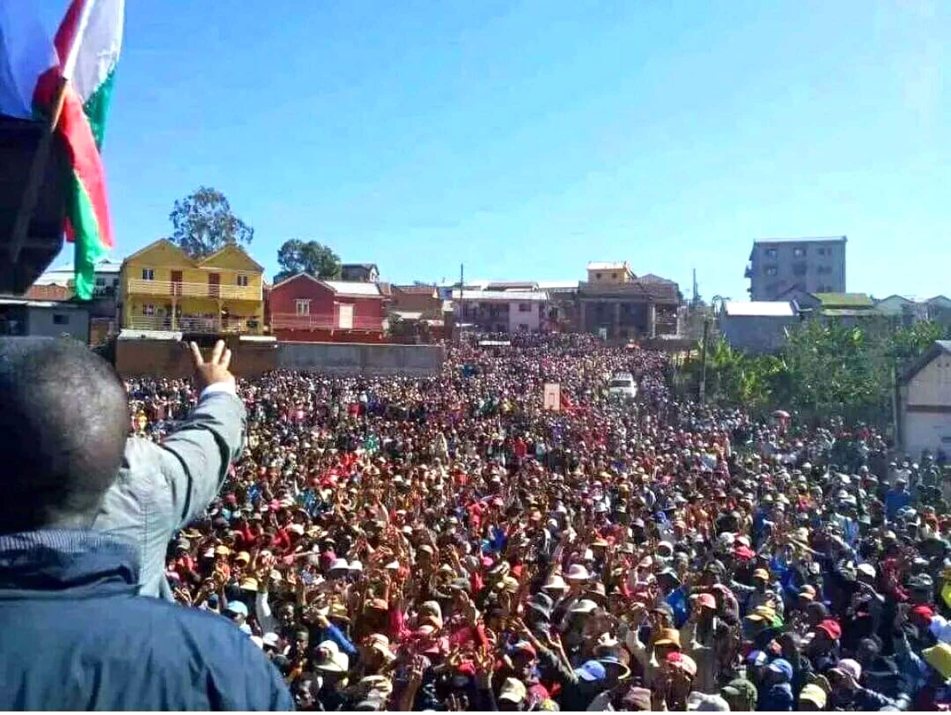 Nomenjanahary Ramilison : Accueil triomphal par la population à Faratsiho