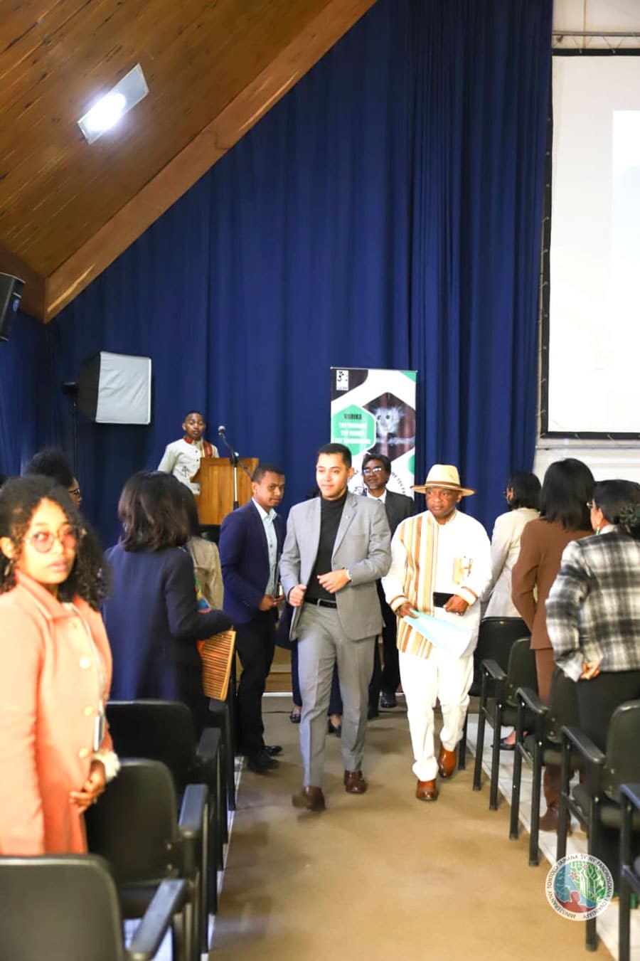 Groupe d'Etudes et de Recherche sur les Primates : Trente ans de lutte ...