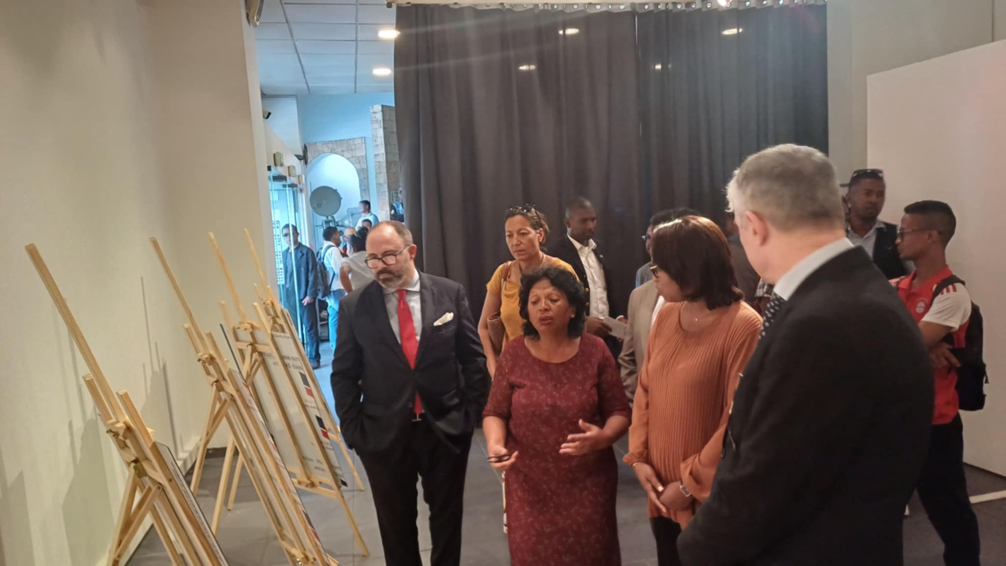 Coopération culturelle France - Madagascar : La restitution du crâne du ...