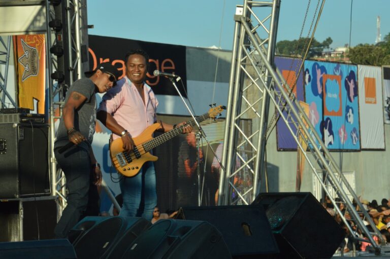 Concert : Partie orchestrale pour Ambondrona au Palais des Sports